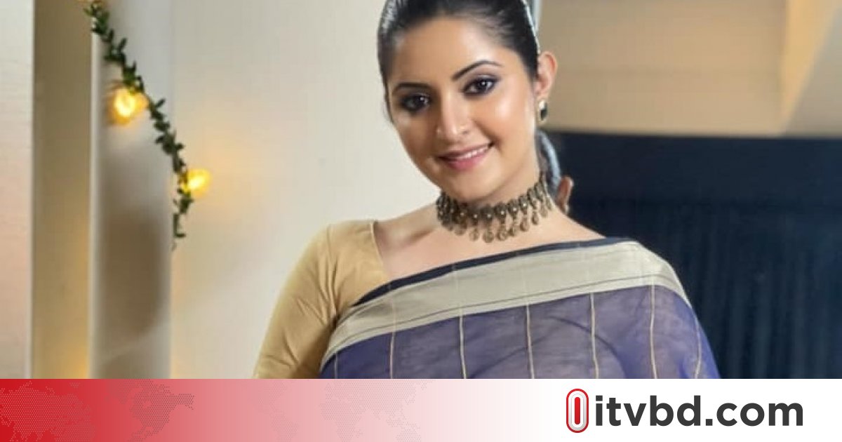 হুমকির মুখে পণ্ড হলো পরী মণির অনুষ্ঠান